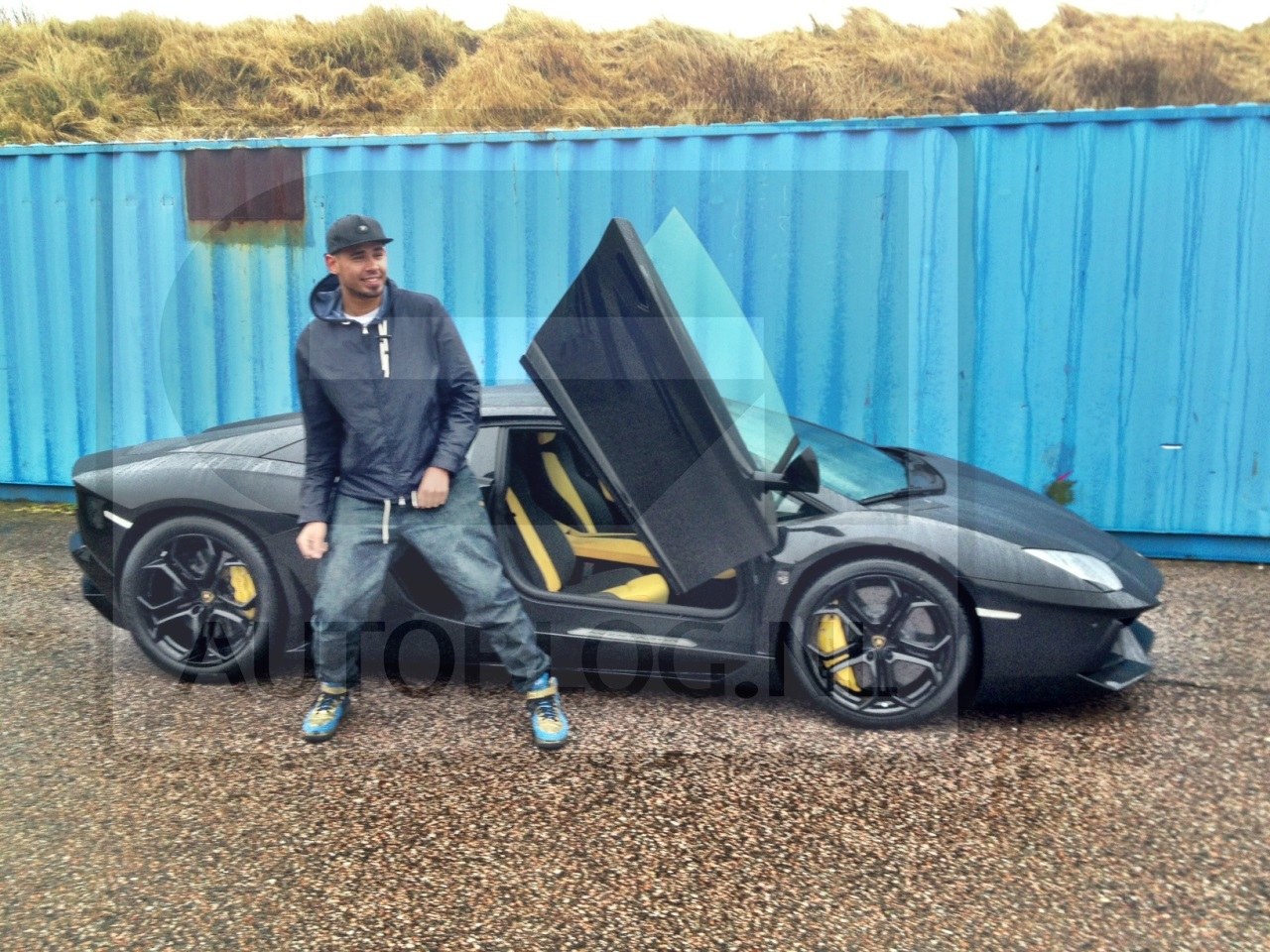 Celebrity Cars BlogDJ Afrojack Picks Up An Aventador - Celebrity Cars Blog