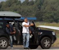George Clooney Seen in Italy Riding a Land Rover - Celebrity Cars Blog